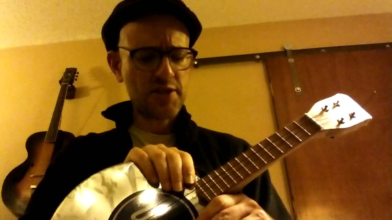 My DIY cookie tin Banjo uke - YouTube