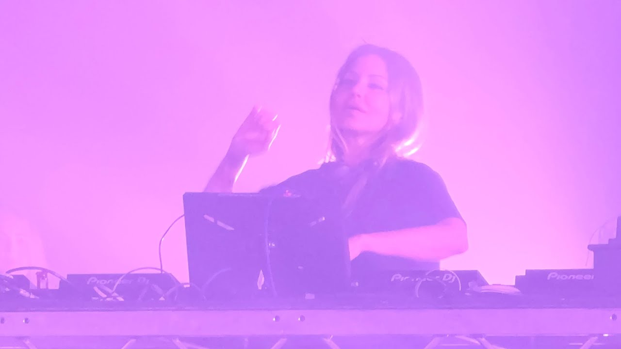 Deborah Deluca, @ Elation Edin, SWG3 Glasgow march 1st 2024 - YouTube