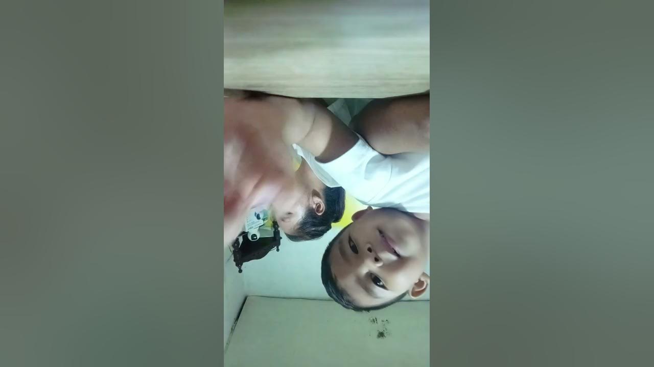 My parents don't care, 😁😁 they just kept on working while I kept on blogging😁😁😁. - YouTube