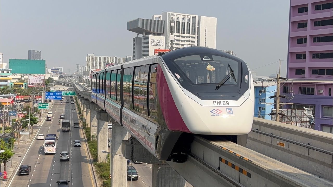 Bangkok MRT [Pink Line] Innovia Monorail 300 (PM 09) departing Chaeng ...