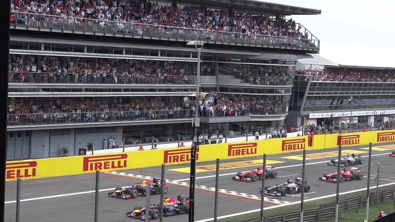 Start Italian GP 2013, last Start with V8s in Europe - YouTube