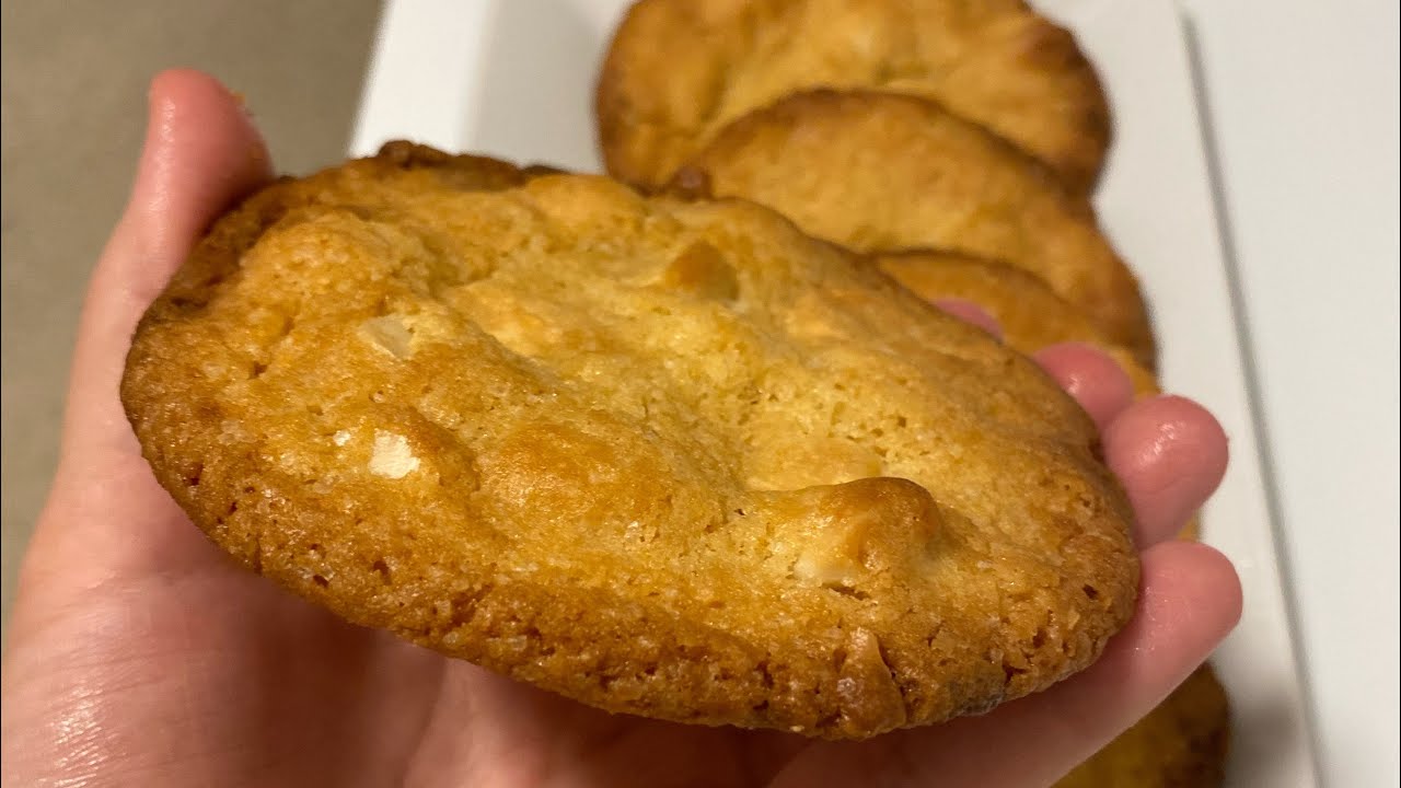Magadamia chocolate cookies | biskota me magadamia dhe qokollad te ...
