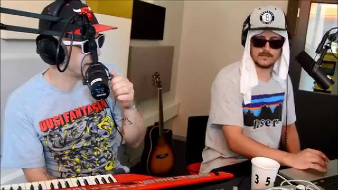 Radio Helsinki - Babytron (Vilunki 3000 & Super Janne) - YouTube