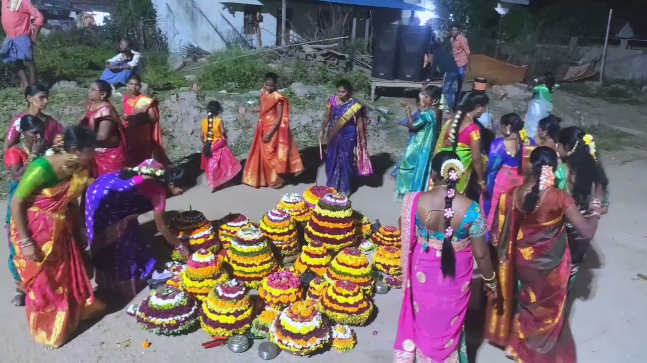Batukamma video ||2021 Maddunoor - YouTube