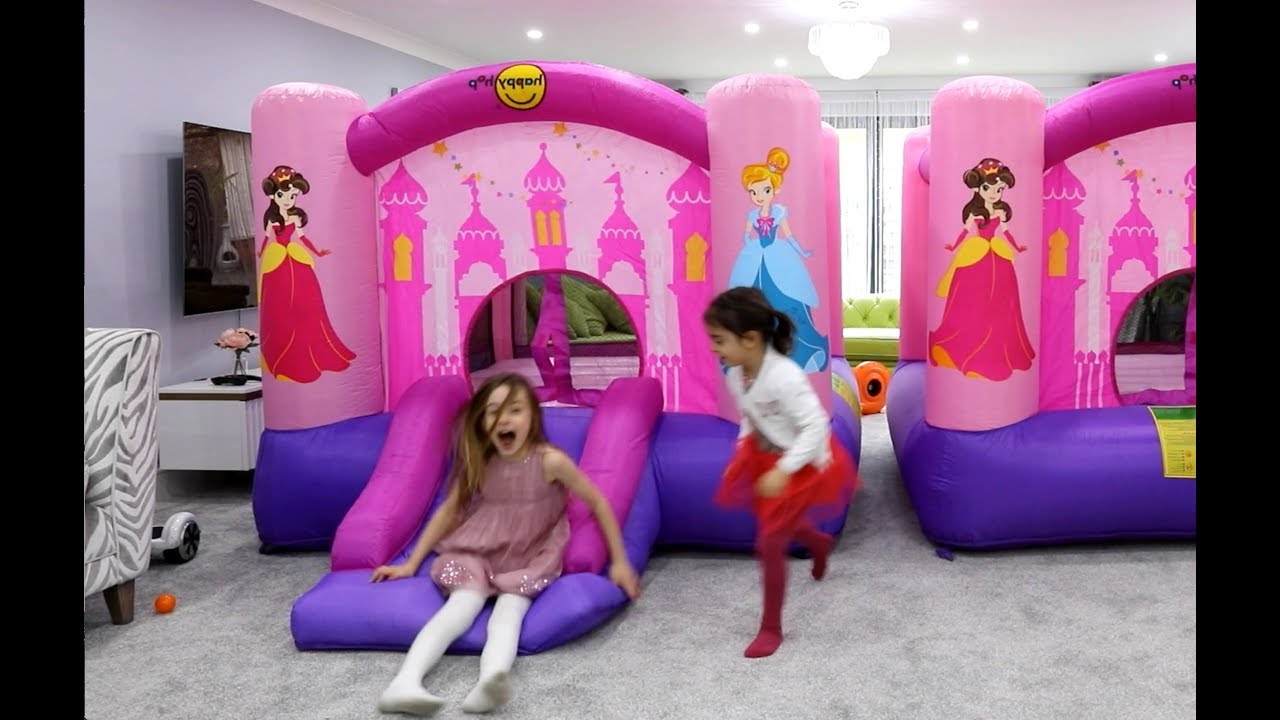 🌸Princess Bouncy Castle- Fun Activities for Kids! - YouTube