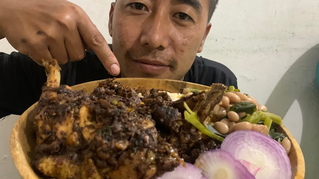 Spicy 🥵 Dry chicken and Beans Onion | Vino Naga - YouTube