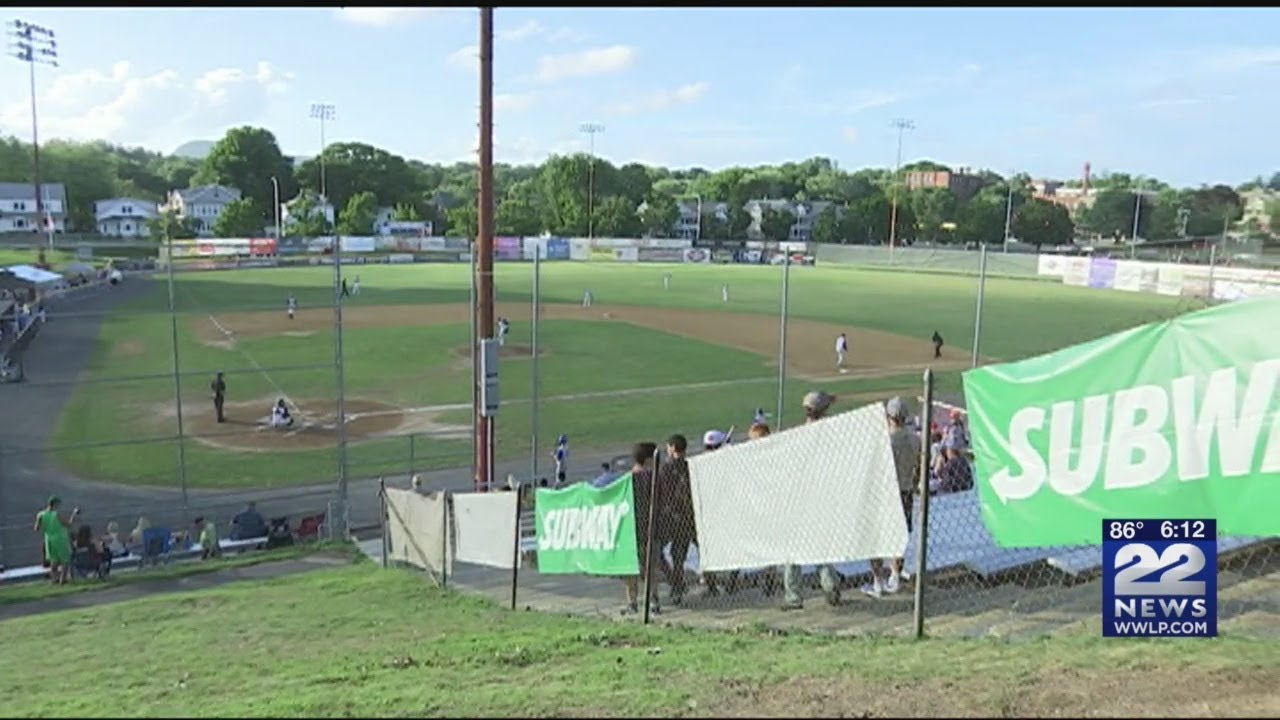 Valley Blue Sox continue playoff run tonight - YouTube