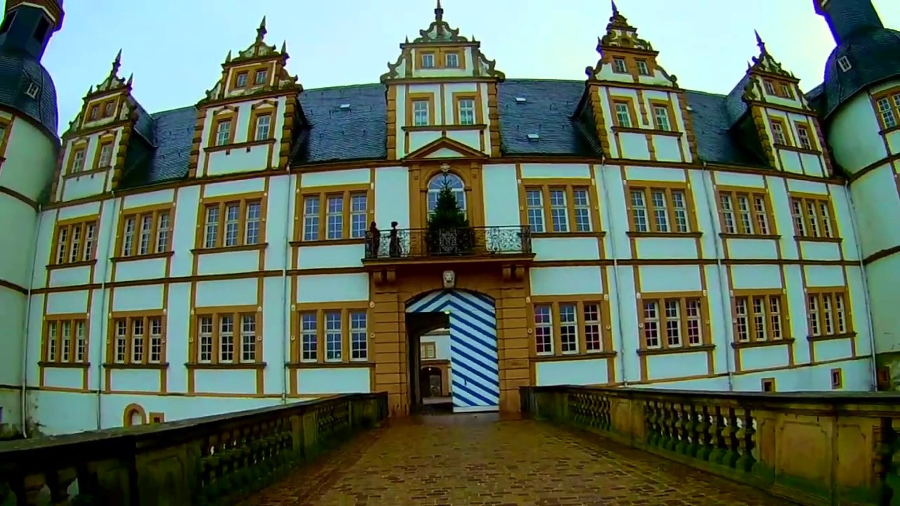 Neuhaus - The beautiful castle of the water renaissance - YouTube