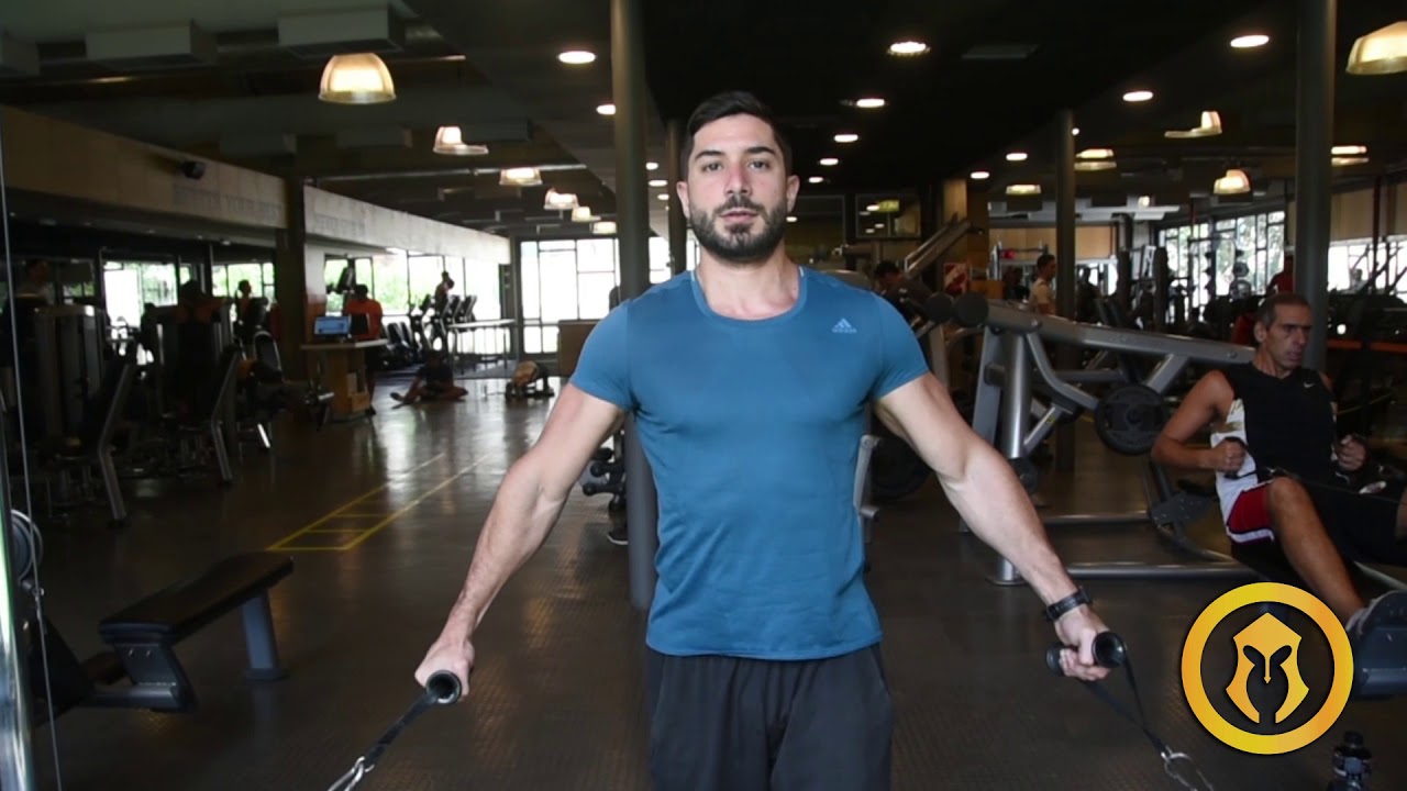 Apertura de pecho en polea doble baja - YouTube