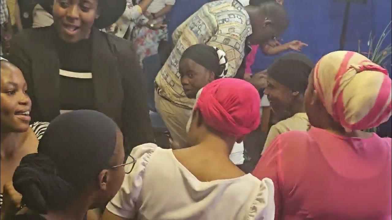 Song: Ngizombonga Ngani, Ungenzela Konke Okuhle - YouTube