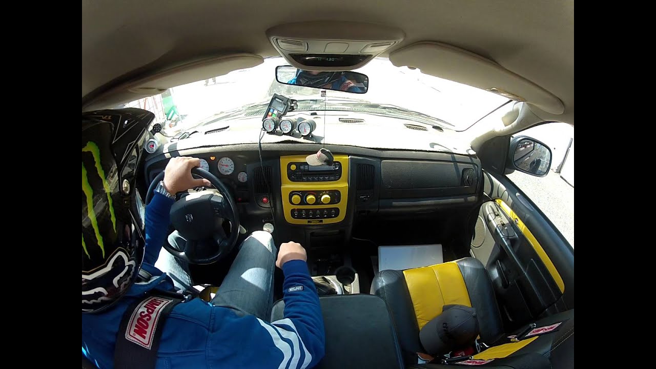Dodge Rumble Bee 10.38@137mph - YouTube