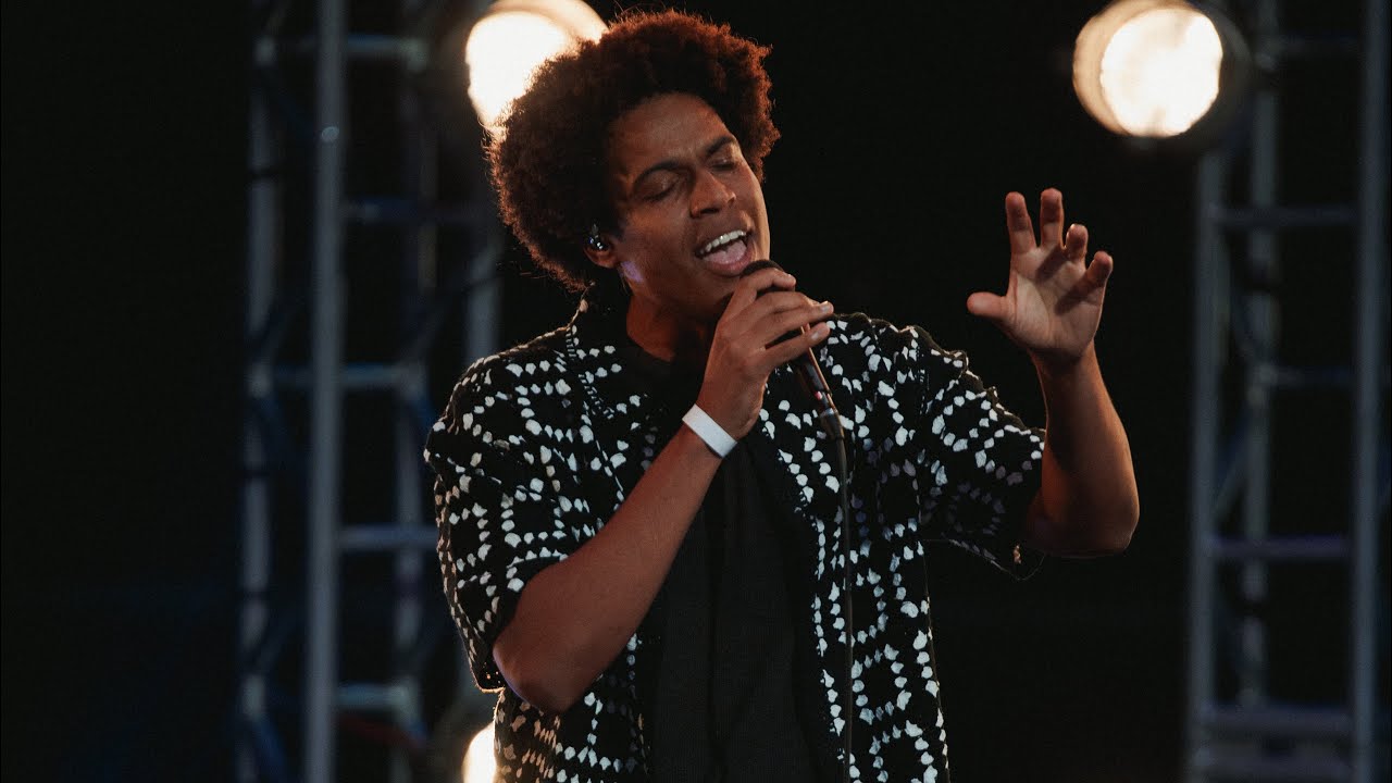 Total Praise - Gabriel Amaro - @DomRealityOficial T3 - YouTube