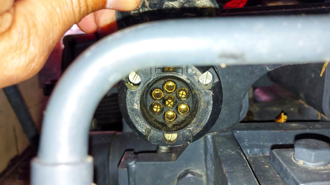 What Is Pin Socket In Tractor | 7 Pin Trailer Socket | Pin Socket Use ...