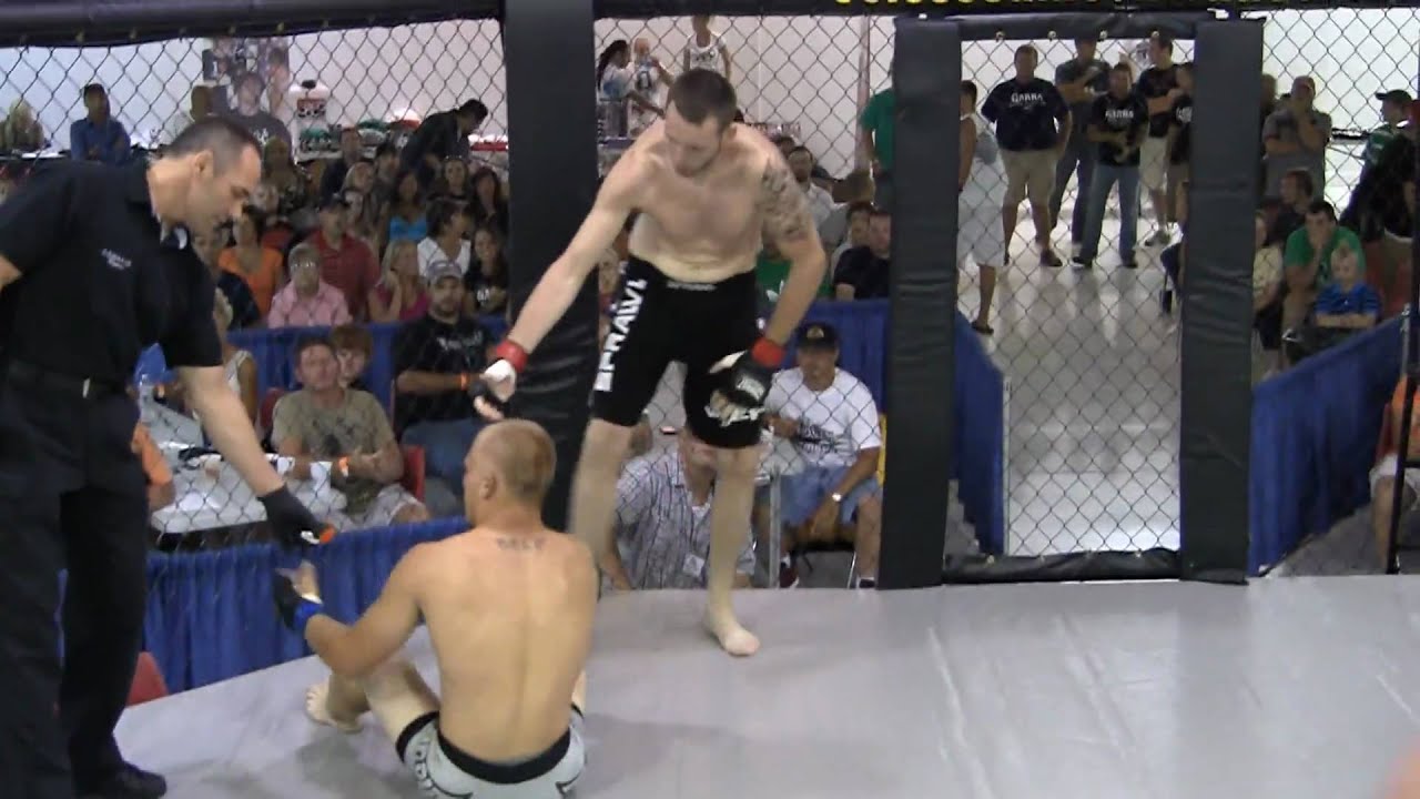 Mike Eikenberry vs. Brandon Bolt -=- Colosseum Combat XIV 8/14/2010 ...