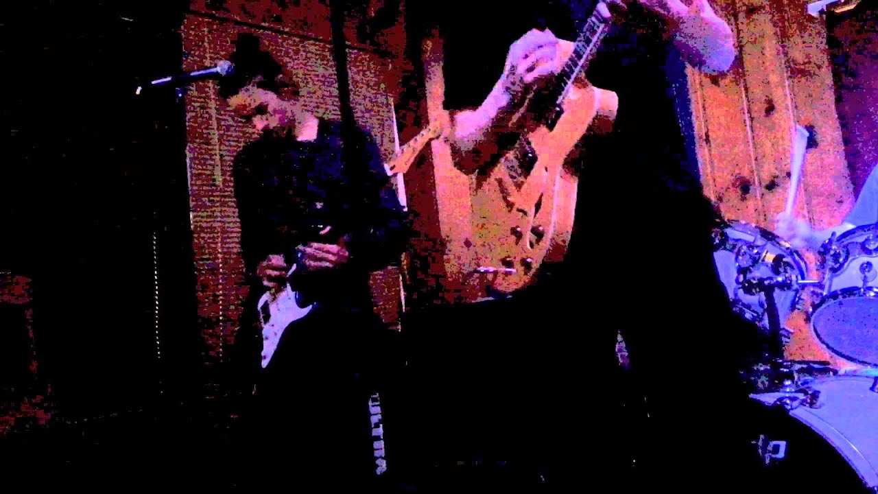 Idle Empire // "I am Never" at Archie Edwards - YouTube