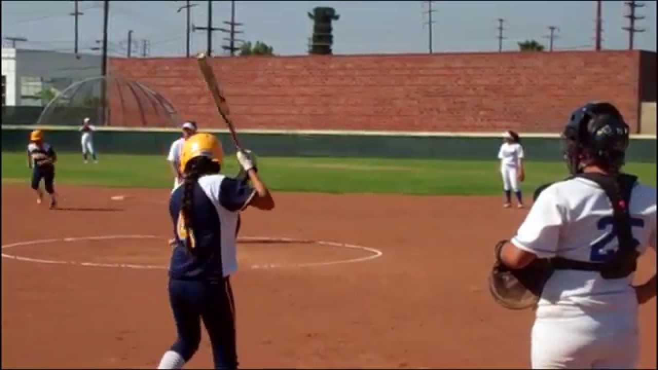Warren High Bears softball 2015 - YouTube