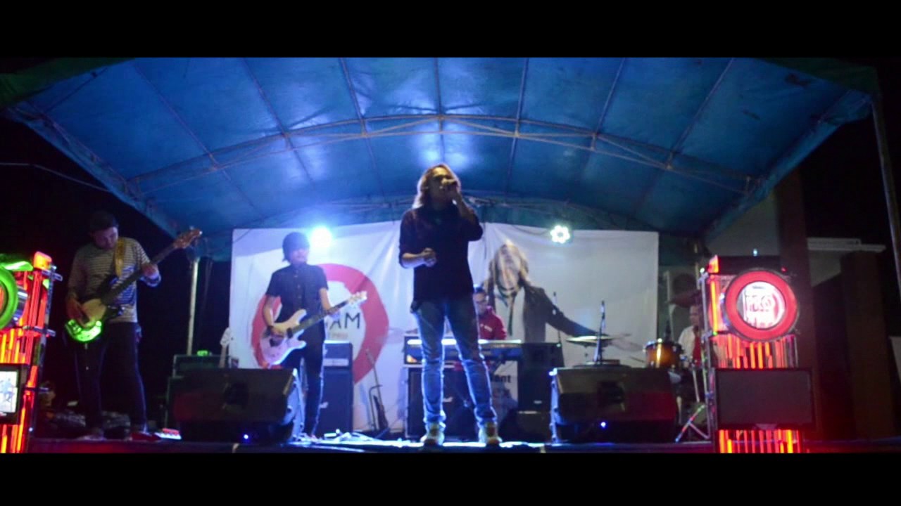 Zian Zigaz - Hidupmu Hidupku (Live Warjo Muntok) - YouTube