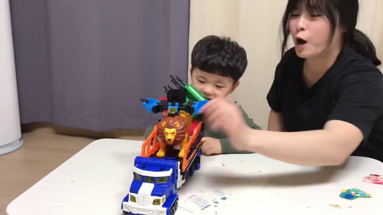 헬로카봇 극장판 옴파로스 섬의 비밀 티라이오 티라투스 크라이언 코어 시공합체 에이샤크 팔로 마이모스는 어디에 영화보기 장난감사기 연우튜브 Hello Carbot