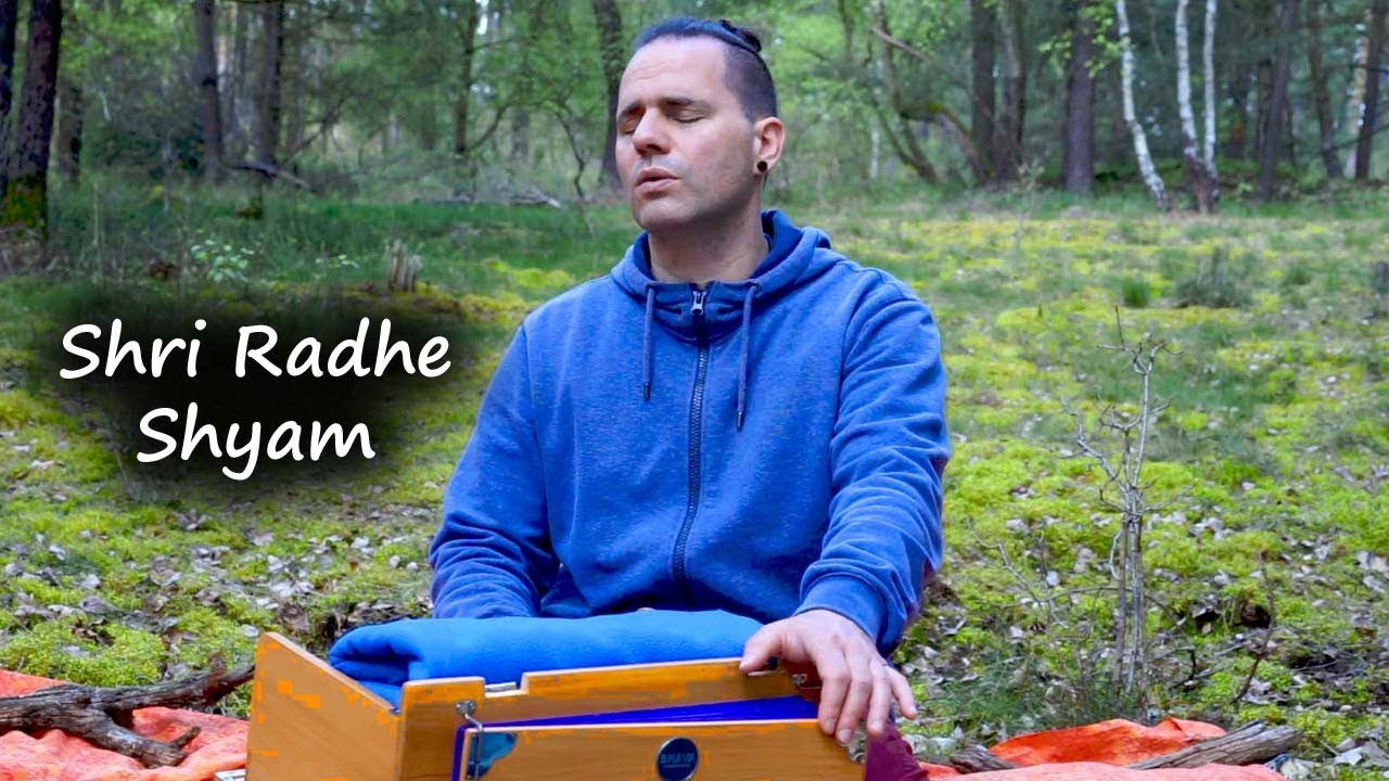Shri Radhe | Ananda Luz Version | Mantra - YouTube