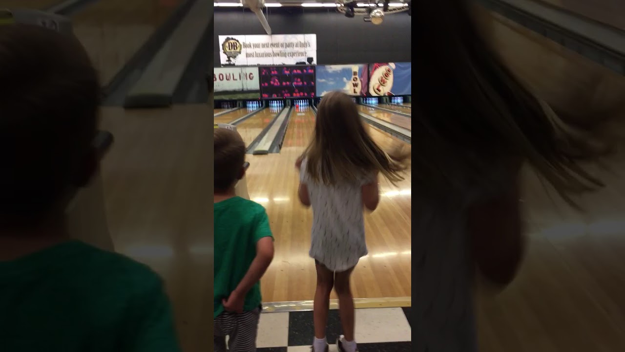 Capri bowling - YouTube