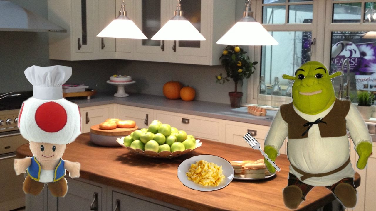 Toad Makes Shrek breakfast - YouTube