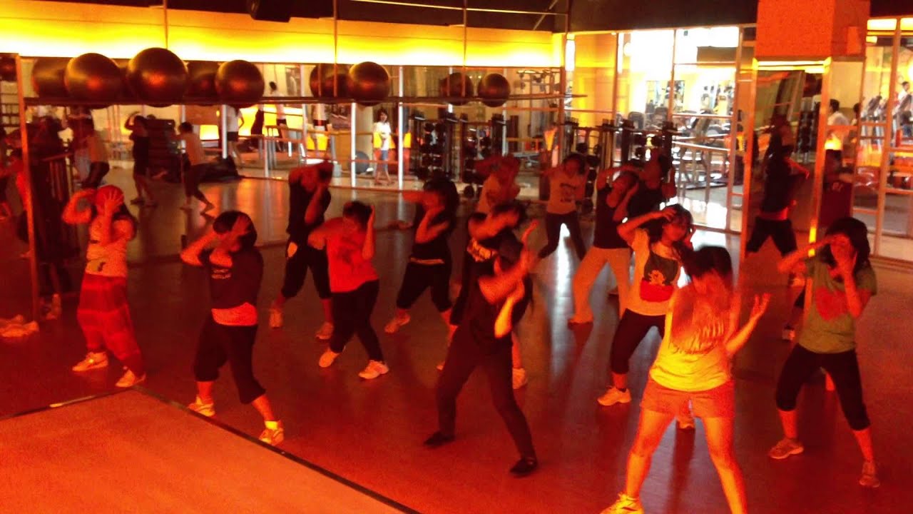 Insanity Class CFBS by Tommy Dewantara - YouTube