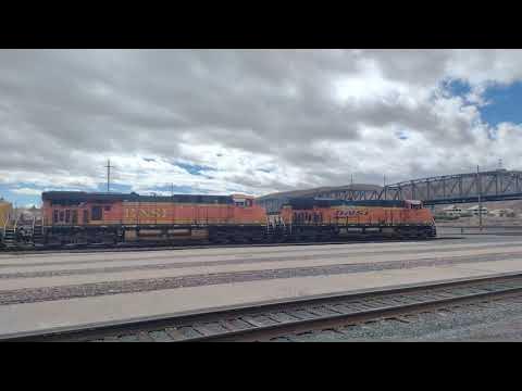 WB BNSF Domestic Intermodal Train Feat UP In Barstow Yard Ca! #bigbossrailfanner - YouTube