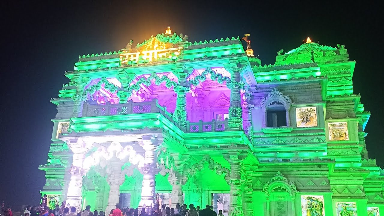 Goverdhan maharaj prikarma vrindavan dham first time 🥺 #goverdhanpooja ...