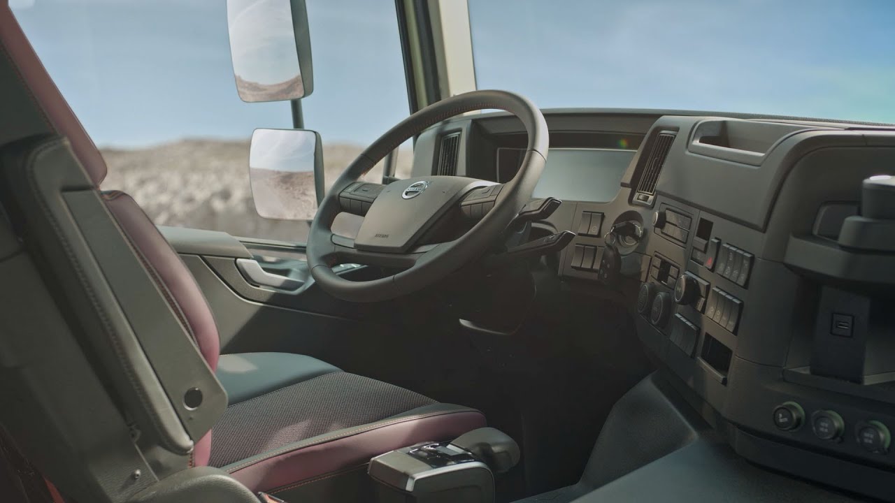 Volvo Trucks – The new Volvo FMX - Side display with camera monitoring ...