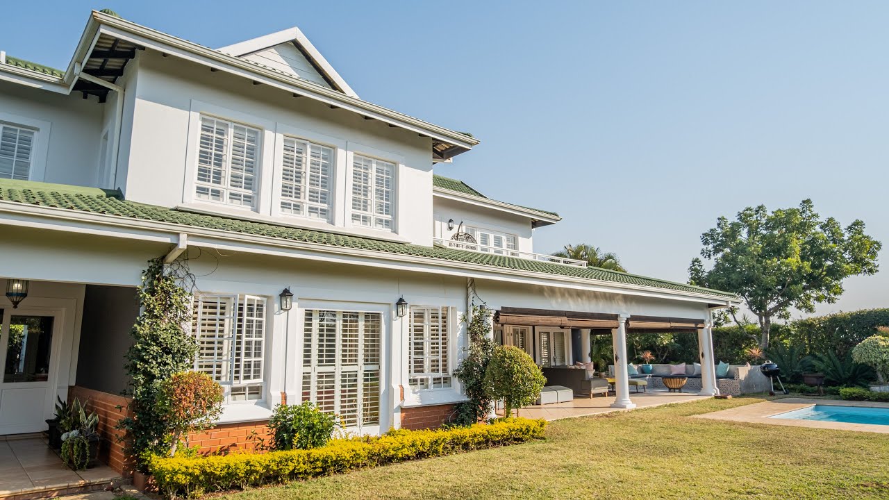 Campbell Prop Lorna Mount Edgecombe - YouTube