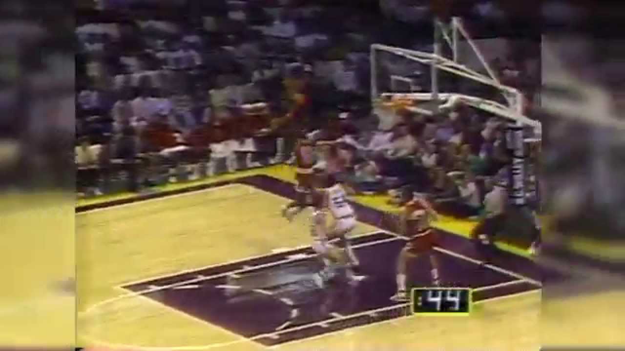 Michael Jordan dunks over Mel Turpin in 1987 - YouTube