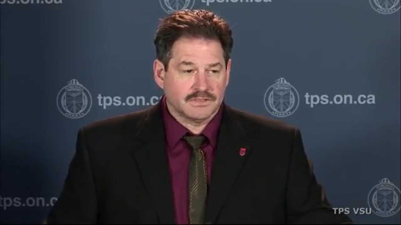 @TorontoPolice S/Insp. Mike Earl | $10,000 Reward for Info on 'Well ...