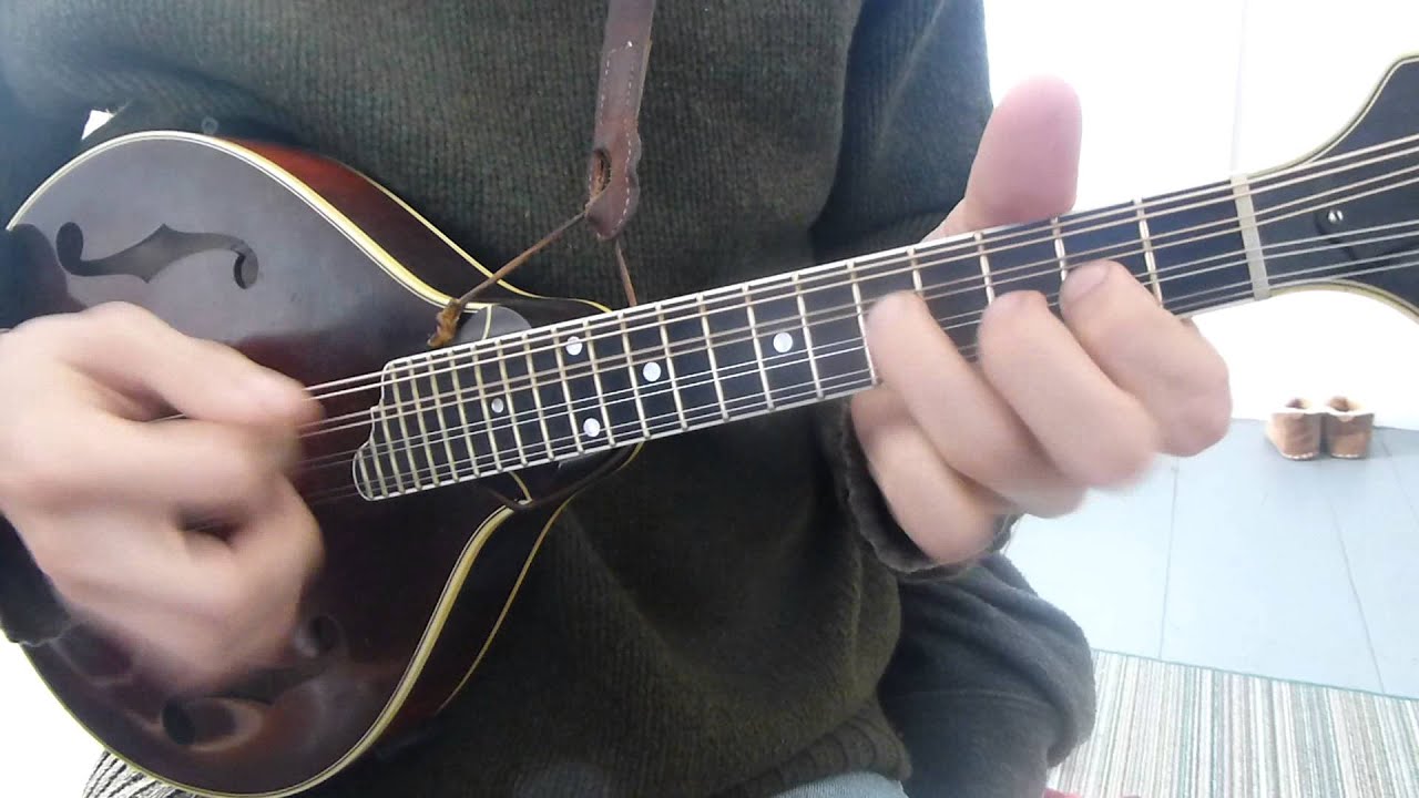 The Hare in the Corn - Traditional Fiddle Tune on Mandolin - YouTube