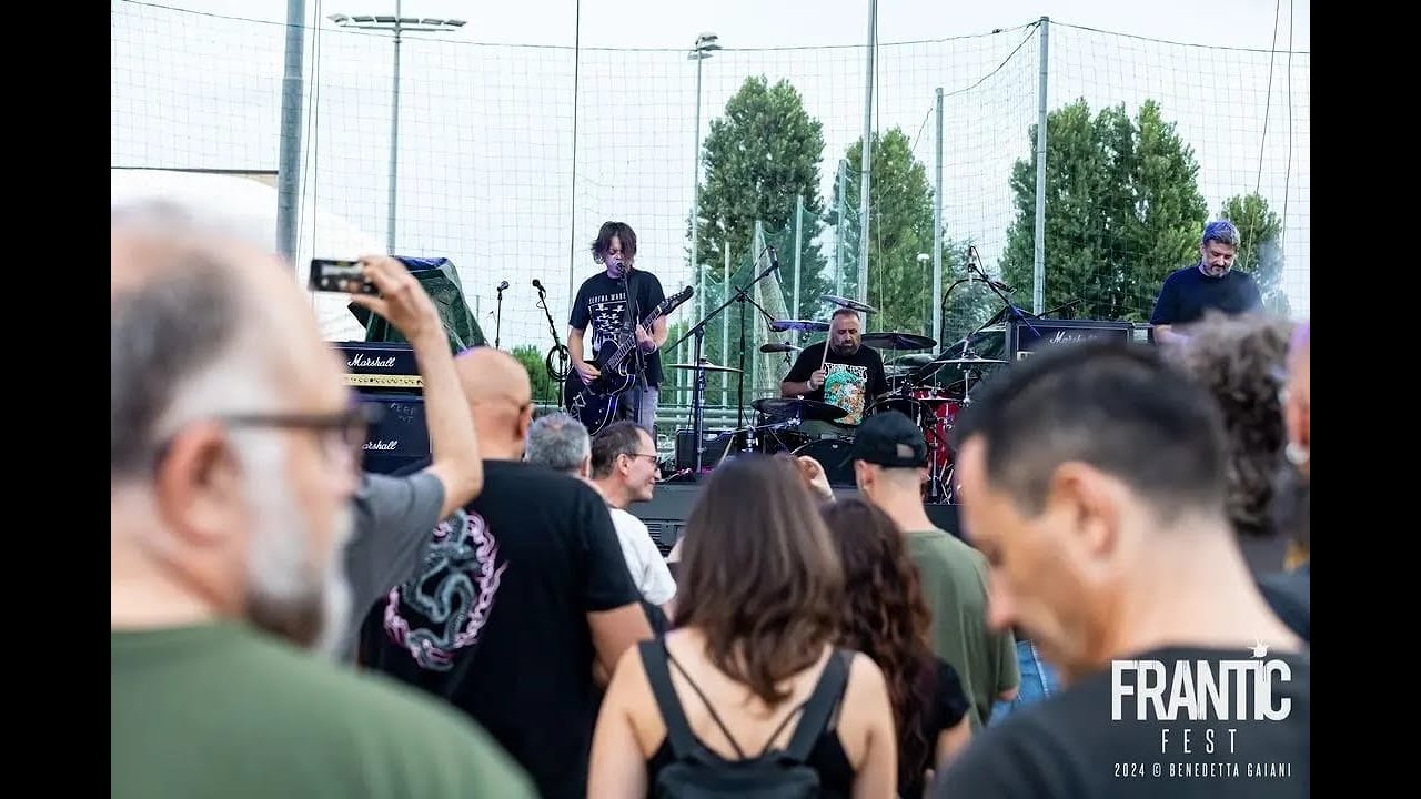 Oslo Tapes - Zenith live at Frantic Fest 18/08/2024 - YouTube