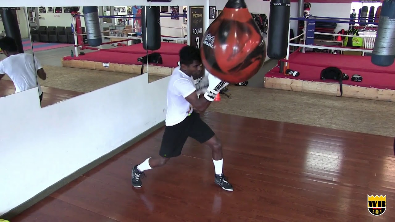 AMATEUR BOXER CYPRESS D'SOUZA - YouTube