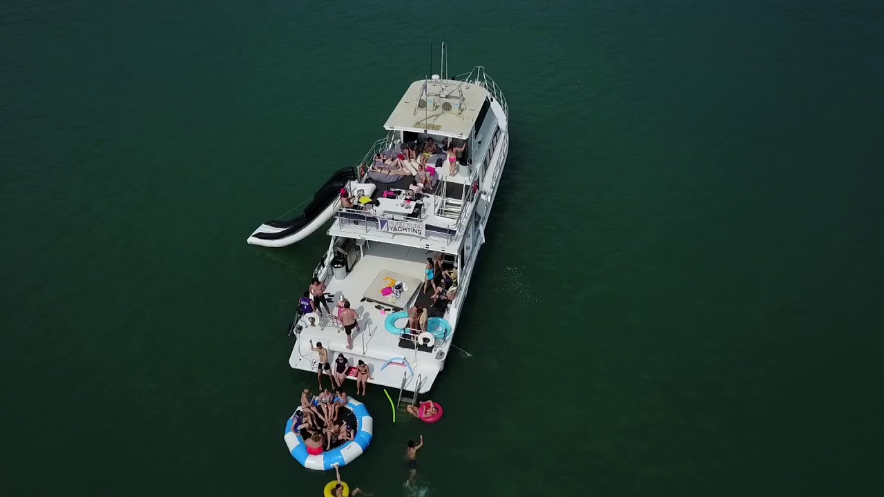 October Birthday Junk Boat Party - Deep Water Bay - Hong Kong - YouTube
