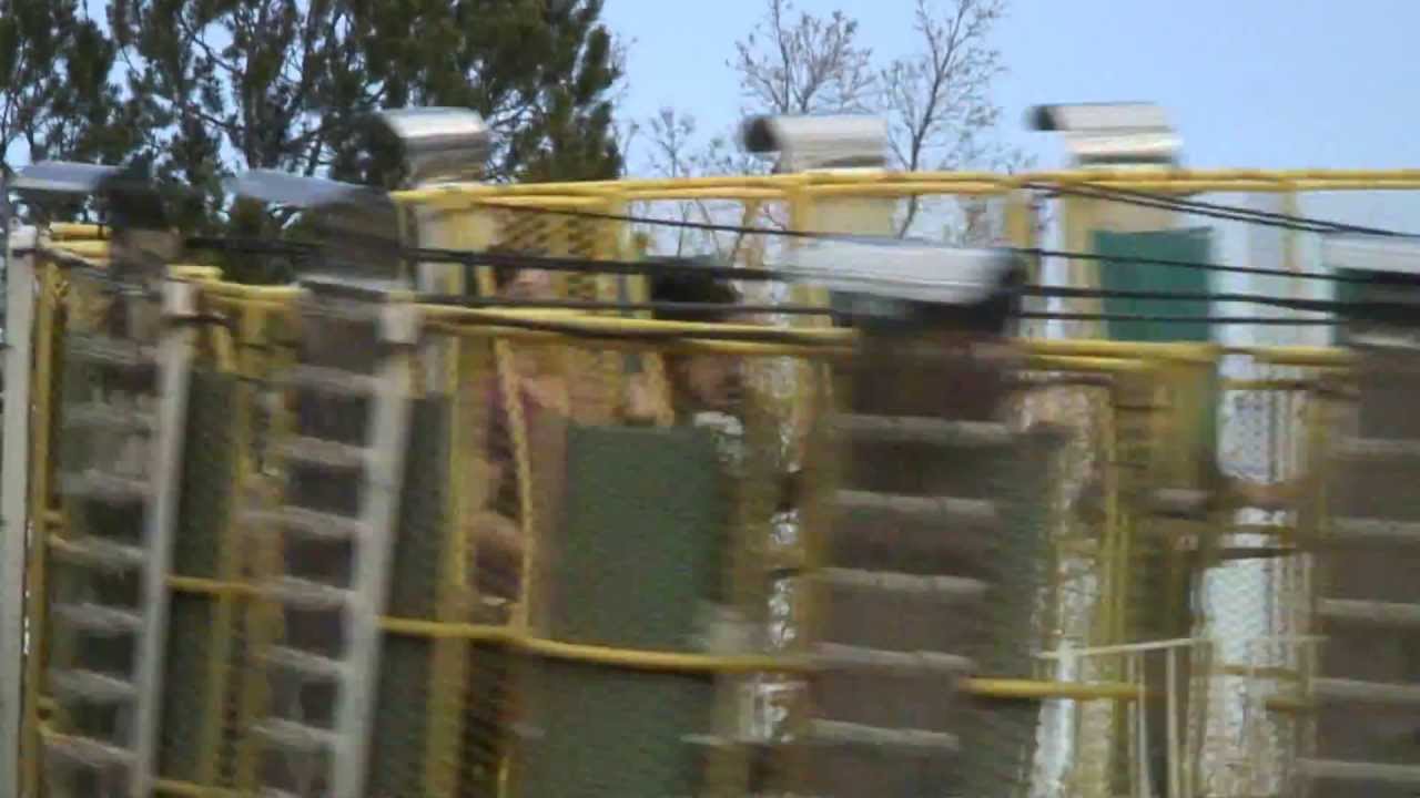 People Spinning on the Round Up Ride at Lakeside Amusement Park - YouTube