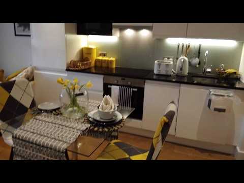 5 Mins to East Croydon Station With Concierge, United Kingdom | Travel With Kiara