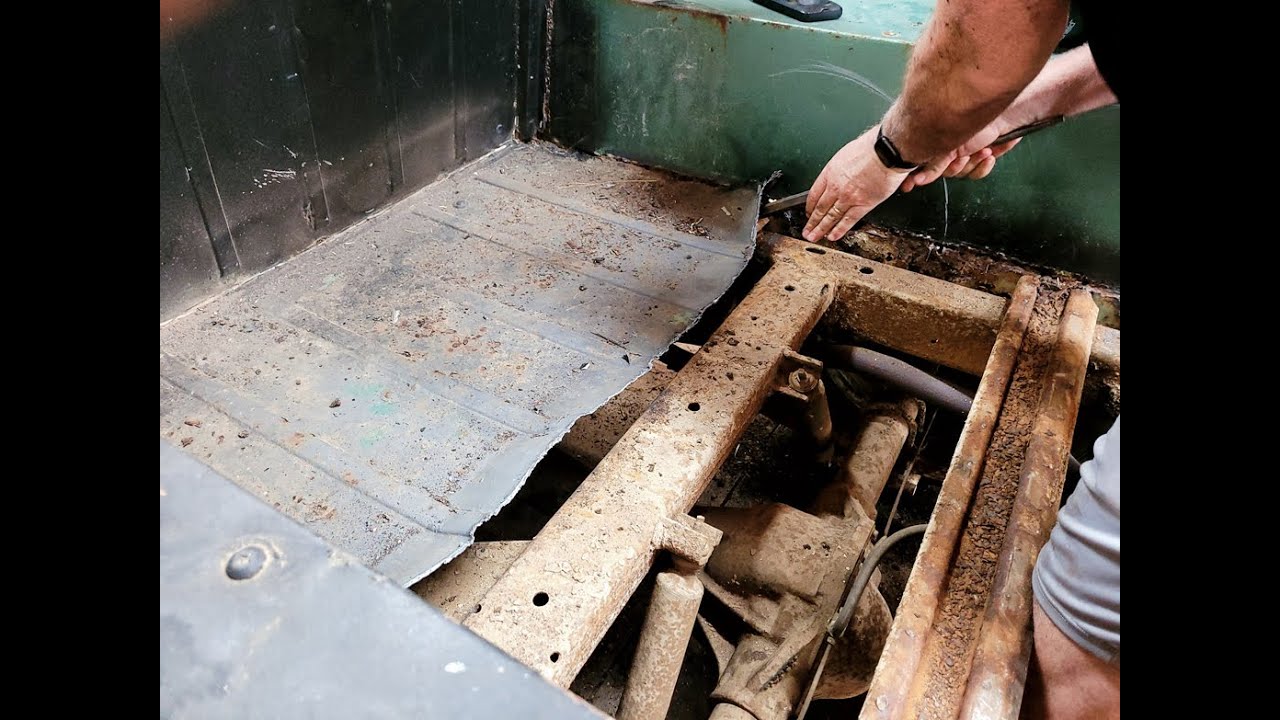 IH Scout EP3 - Bed Floor and inner bedside panels - YouTube