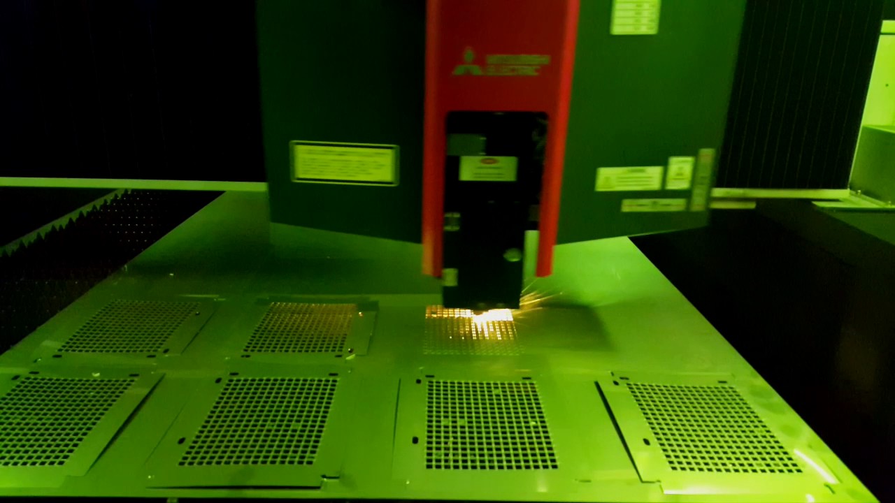 CGI Automated Mfg - NX Fiber Laser Fly Cut - YouTube