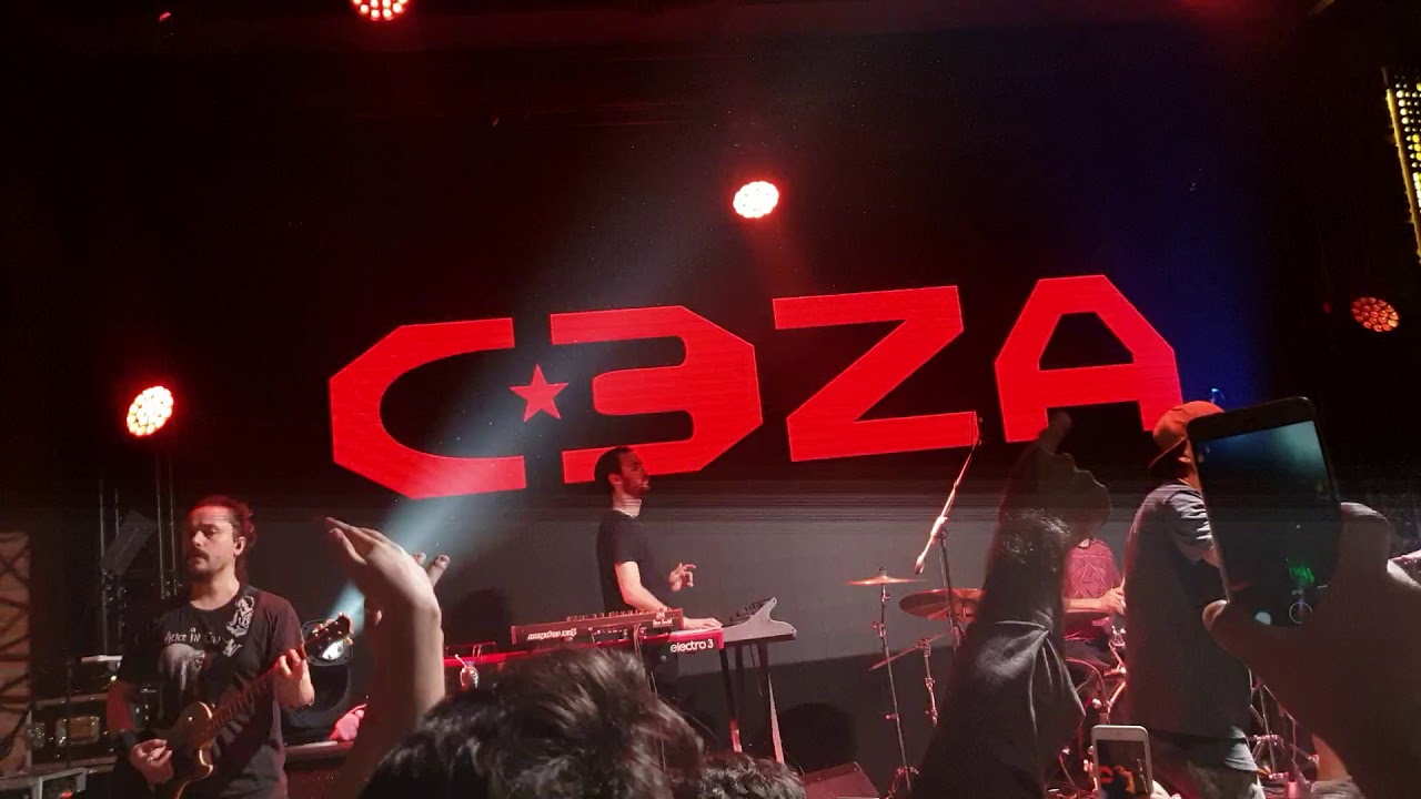 Ceza Holocaust Canlı Performans (Live Performance) - YouTube