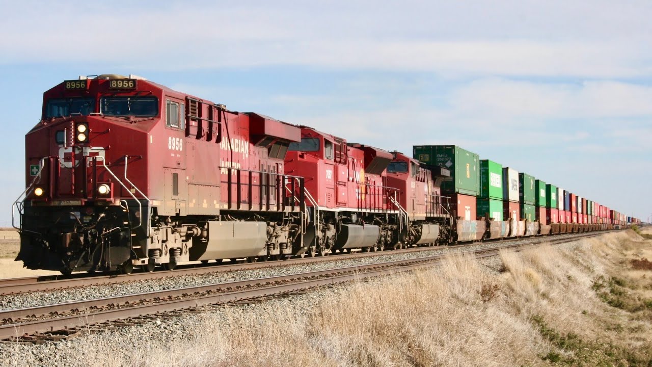 CP 8956 Leads CP 119 (Intermodal/Manifest) West at RedCliff AB, CP ...