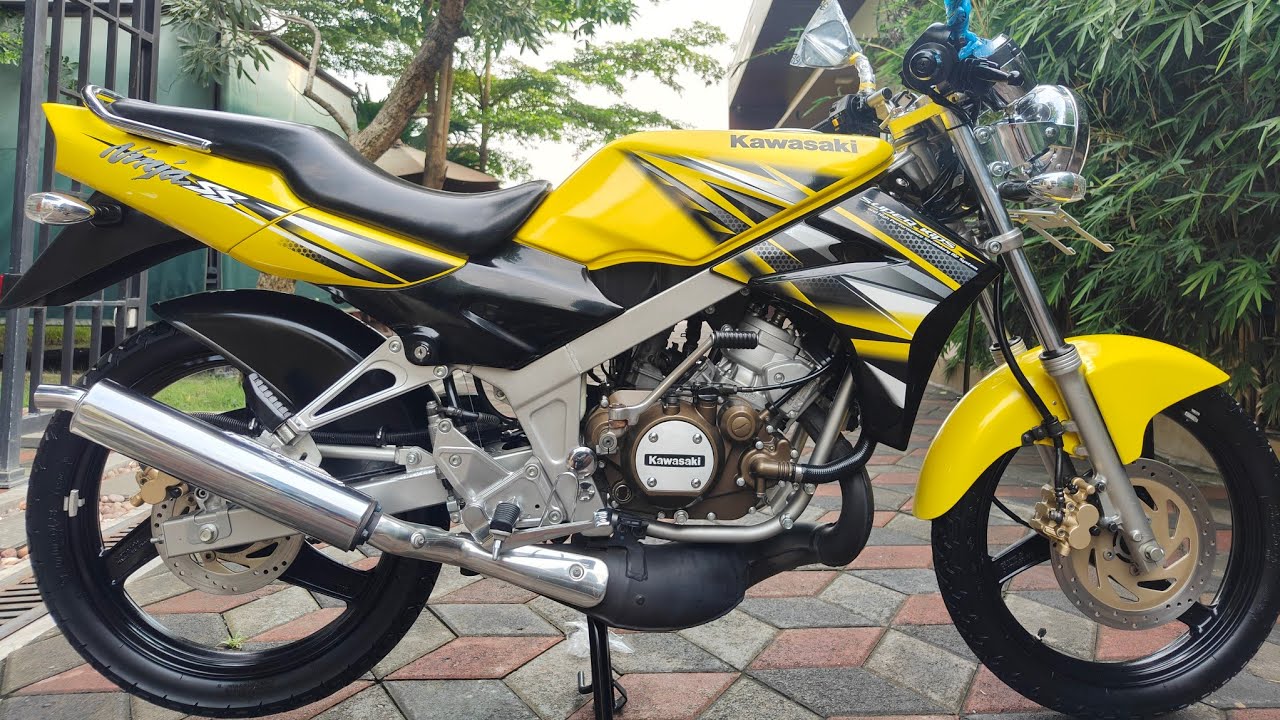 Kawasaki Ninja 2 Struke Type 150 SS Yellow Limited Edition Body ORI ...
