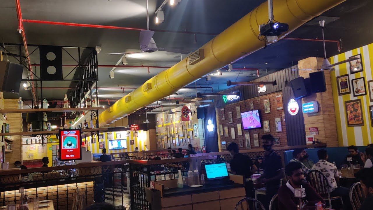 Random Vlog! | Pop Tate's | Vashi - YouTube