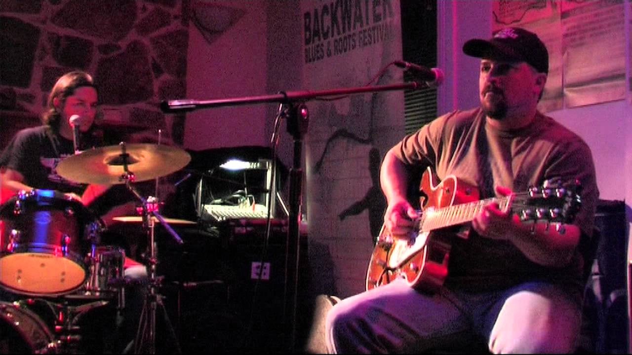 the old grey mule and james meston with Ali Kat Guitars Adelaide prt 1 ...