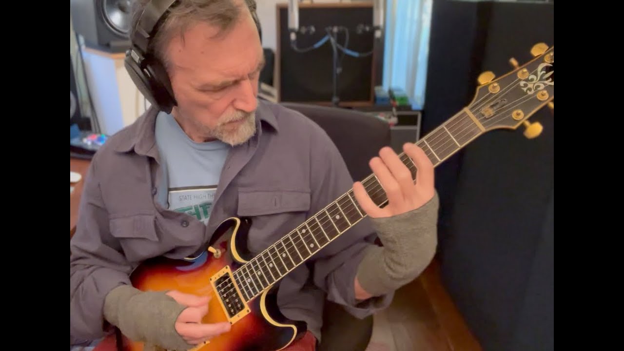 Blues in G - half step bending and sliding licks - Guitar Tutorial ...