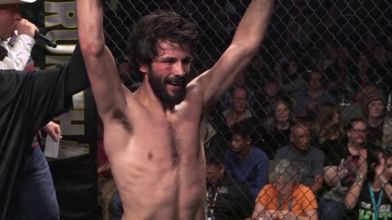 Mark Coates vs Chris Dempsey - YouTube