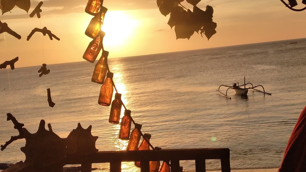 Wisata pantai Pandanan Lombok Utara - YouTube