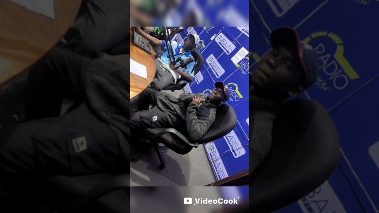 nyuma Yuko bavuye kuri radio dore utuntu papa Sandra na rubaduka ...