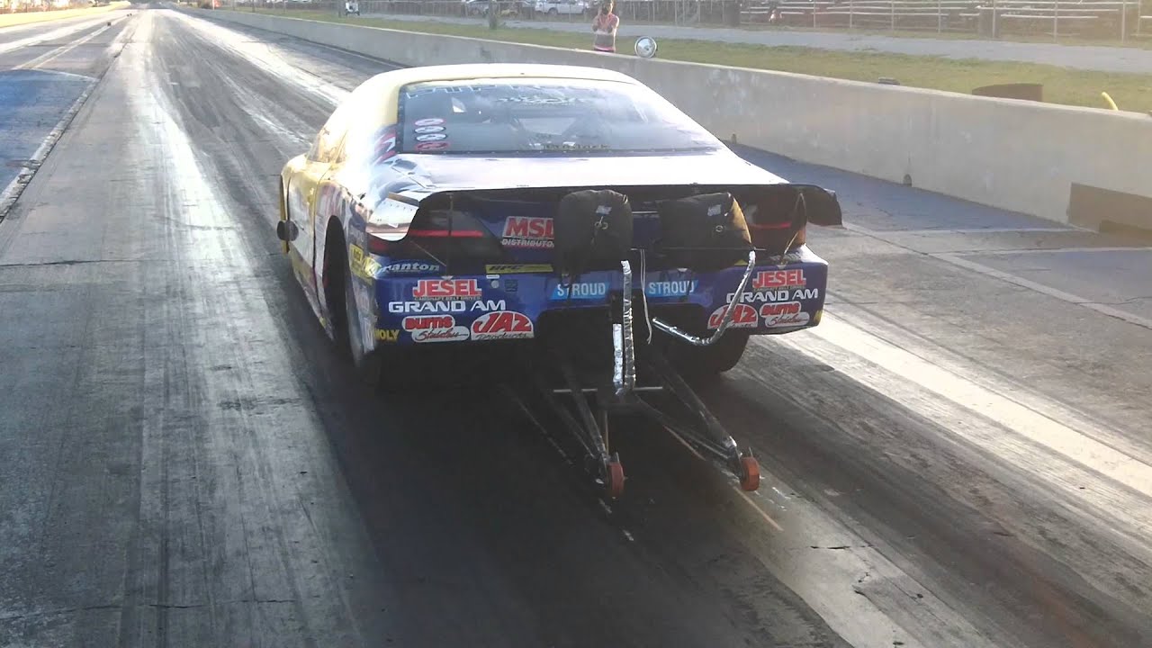 Mark Wells at Bradenton Motorsports Park 4.006@192 - YouTube